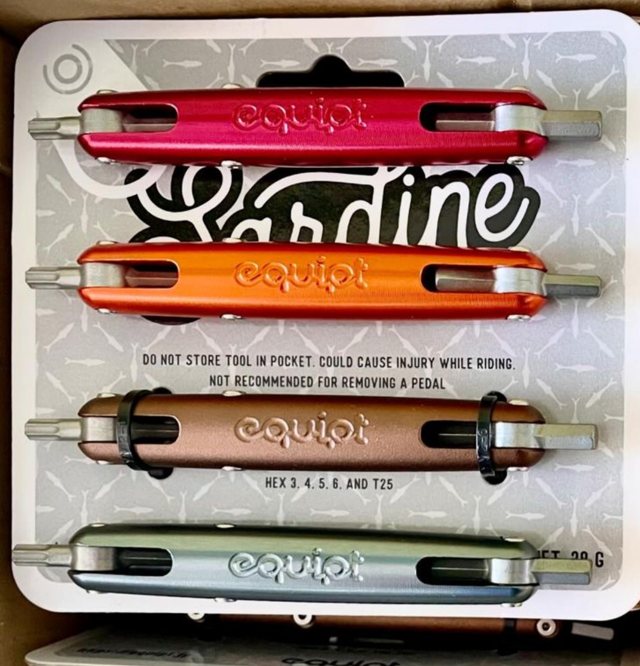 Equipt Sardine Multitool | Red | Eq-Sar-Rd